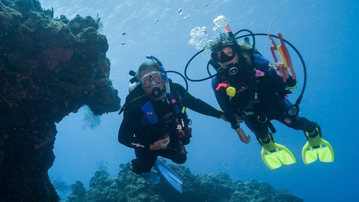Master Current Diving with the PADI Drift Diver Specialty in Komodo